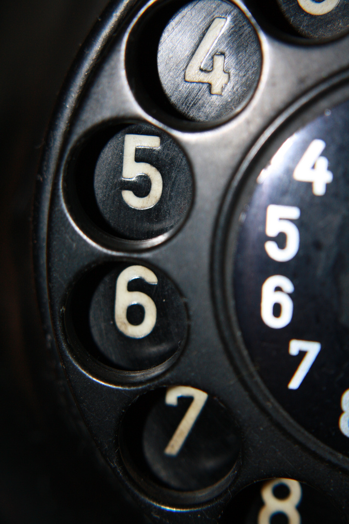 Haunted Passages Flash Fiction by Christopher Linforth: “Disconnected ...